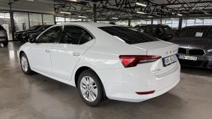 Balts Skoda Octavia 2023 Rīga, ar dzinēja tilpumu 2.00 L un nobraukumu 102 tūkst. km par 1650000 €, foto 3 vietnē AUTOMOTO.COM.LV