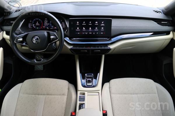 White Skoda Octavia 2023 in Riga, with an engine capacity of 1.50 L and mileage of 105 thousand km for 16800 €, photo 10 on AUTOMOTO.COM.LV