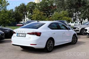 Белый Шкода Октавия 2023 в Рига, объемом двигателя 1.50 л и пробегом 105 тыс. км за 16800 €, фото 31 на AUTOMOTO.COM.LV