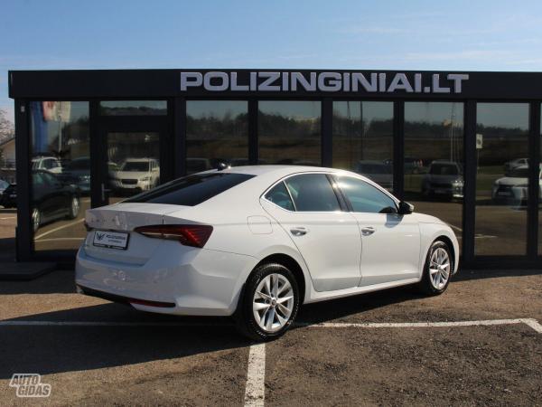 White Skoda Octavia 2024 in Vilnius, with an engine capacity of 1.50 L and mileage of 67 thousand km for 25500 €, photo 4 on AUTOMOTO.COM.LV