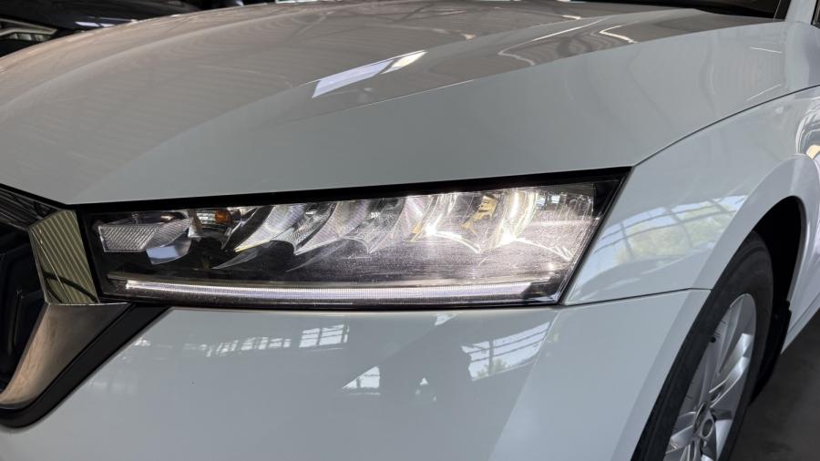 Balts Skoda Octavia 2024 Rīga, ar dzinēja tilpumu 2.00 L un nobraukumu 71 tūkst. km par 1750000 €, foto 8 vietnē AUTOMOTO.COM.LV