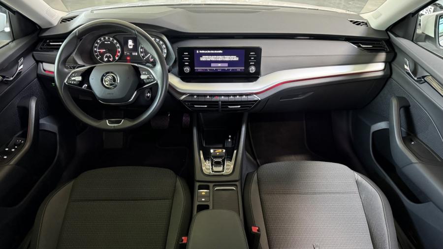 Balts Skoda Octavia 2024 Rīga, ar dzinēja tilpumu 2.00 L un nobraukumu 71 tūkst. km par 1750000 €, foto 16 vietnē AUTOMOTO.COM.LV