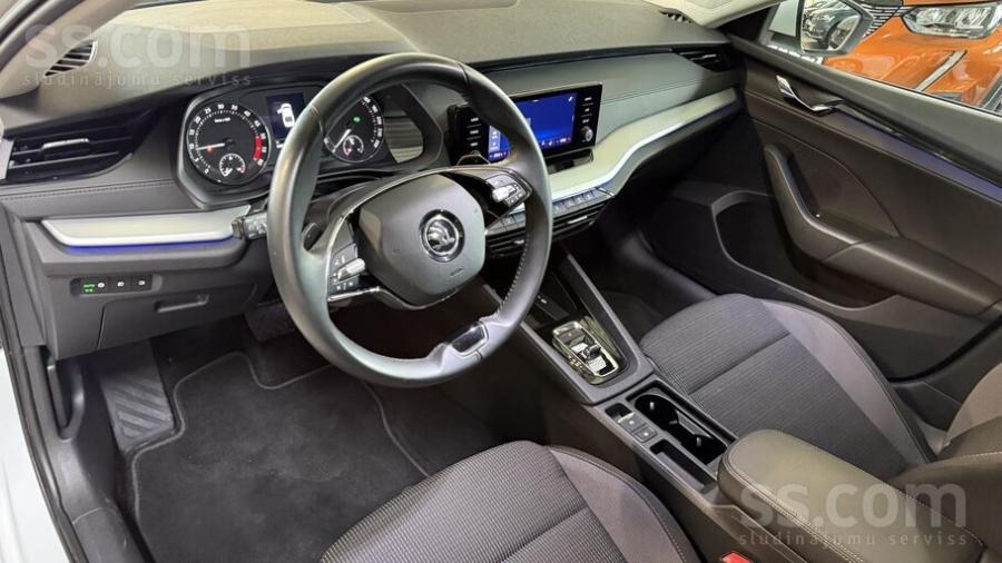 White Skoda Octavia 2024 in Riga, with an engine capacity of 2.00 L and mileage of 81 thousand km for 16900 €, photo 12 on AUTOMOTO.COM.LV