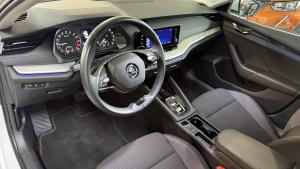 White Skoda Octavia 2024 in Riga, with an engine capacity of 2.00 L and mileage of 81 thousand km for 1690000 €, photo 11 on AUTOMOTO.COM.LV