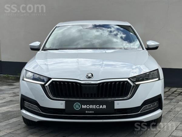 White Skoda Octavia 2024 in Riga, with an engine capacity of 1.50 L and mileage of 41 thousand km for 20950 €, photo 2 on AUTOMOTO.COM.LV