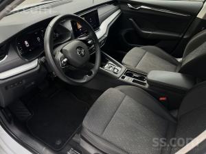 White Skoda Octavia 2024 in Riga, with an engine capacity of 1.50 L and mileage of 41 thousand km for 20950 €, photo 8 on AUTOMOTO.COM.LV