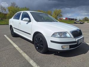 Белый Шкода Октавия 2006 в Каунас, объемом двигателя 1.90 л и пробегом 400 тыс. км за 1400 €, фото 4 на AUTOMOTO.COM.LV