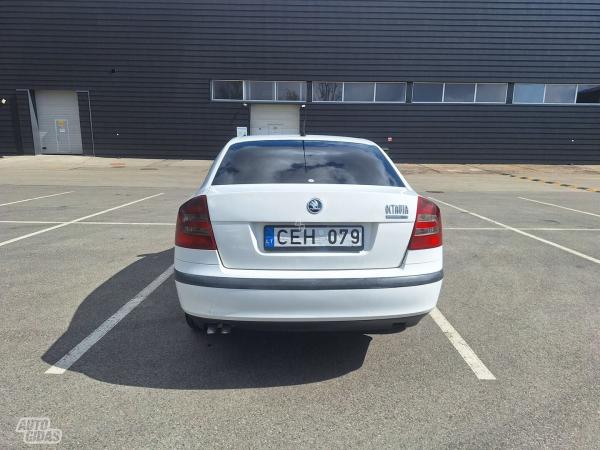 Balts Skoda Octavia 2006 Kauņa, ar dzinēja tilpumu 1.90 L un nobraukumu 400 tūkst. km par 1400 €, foto 6 vietnē AUTOMOTO.COM.LV