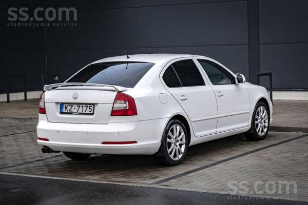 Balts Skoda Octavia 2012 Rīga, ar dzinēja tilpumu 2.00 L un nobraukumu 0 tūkst. km par 1490 €, foto 4 vietnē AUTOMOTO.COM.LV