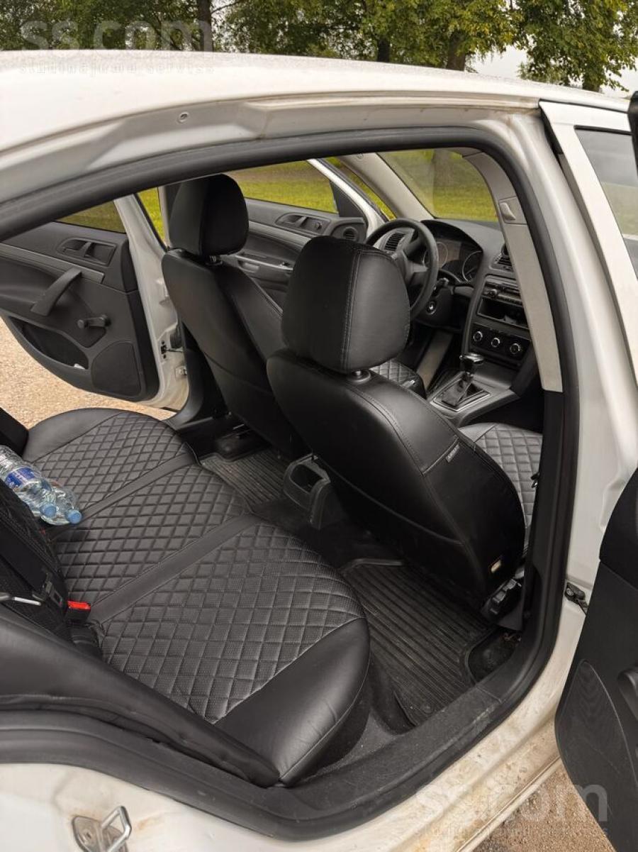 Balts Skoda Octavia 2012 Tukums, ar dzinēja tilpumu 1.20 L un nobraukumu 208 tūkst. km par 1900 €, foto 9 vietnē AUTOMOTO.COM.LV
