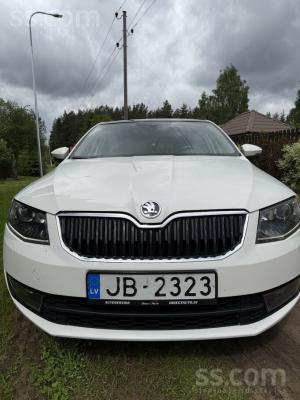 Balts Skoda Octavia 2013 Rīga, ar dzinēja tilpumu 2.00 L un nobraukumu 267 tūkst. km par 7400 €, foto 3 vietnē AUTOMOTO.COM.LV