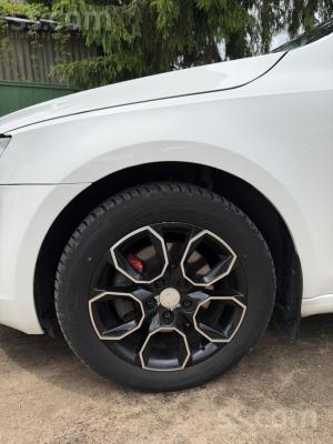 Balts Skoda Octavia 2013 Rīga, ar dzinēja tilpumu 2.00 L un nobraukumu 267 tūkst. km par 7400 €, foto 4 vietnē AUTOMOTO.COM.LV