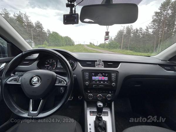 White Skoda Octavia 2014 in Tallinn, with an engine capacity of 1.80 L and mileage of 170 thousand km for 7200 €, photo 6 on AUTOMOTO.COM.LV