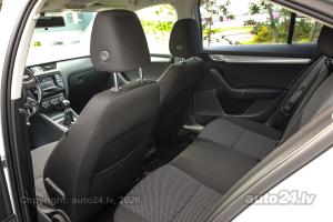 White Skoda Octavia 2015 in Tallinn, with an engine capacity of 1.80 L and mileage of 132 thousand km for 10200 €, photo 13 on AUTOMOTO.COM.LV