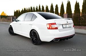 White Skoda Octavia 2016 in Tallinn, with an engine capacity of 2.00 L and mileage of 250 thousand km for 8890 €, photo 2 on AUTOMOTO.COM.LV