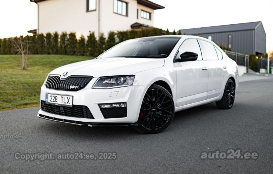 White Skoda Octavia 2016 in Tallinn, with an engine capacity of 2.00 L and mileage of 250 thousand km for 8890 €, photo 5 on AUTOMOTO.COM.LV