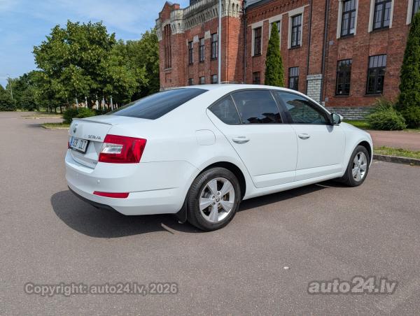 White Skoda Octavia 2016 in Tallinn, with an engine capacity of 1.80 L and mileage of 202 thousand km for 10990 €, photo 5 on AUTOMOTO.COM.LV