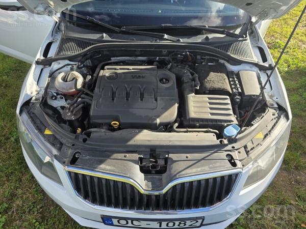 White Skoda Octavia 2016 in Rezekne, with an engine capacity of 1.60 L and mileage of 362 thousand km for 2500 €, photo 11 on AUTOMOTO.COM.LV