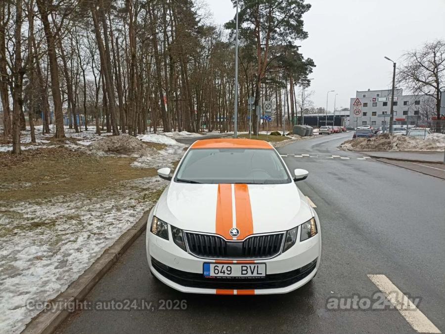 Белый Шкода Октавия 2017 в Таллин, объемом двигателя 1.40 л и пробегом 197 тыс. км за 6900 €, фото 2 на AUTOMOTO.COM.LV