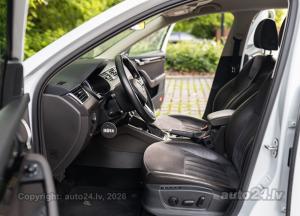 White Skoda Octavia 2017 in Tallinn, with an engine capacity of 1.80 L and mileage of 154 thousand km for 12500 €, photo 9 on AUTOMOTO.COM.LV