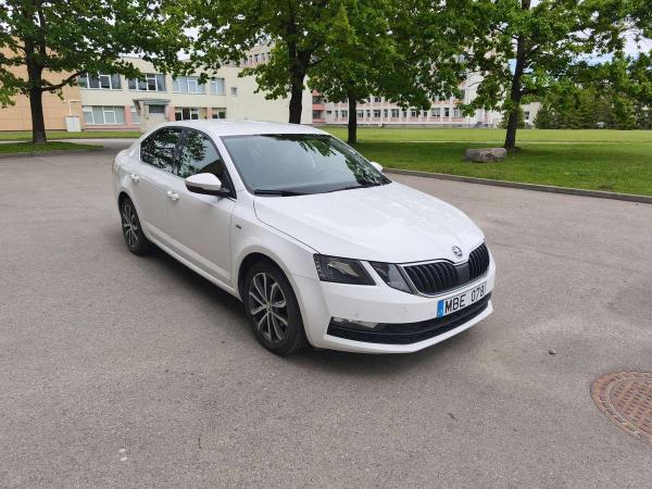 Balts Skoda Octavia 2017 Kauņa, ar dzinēja tilpumu 1.97 L un nobraukumu 251 tūkst. km par 8400 €, foto 2 vietnē AUTOMOTO.COM.LV