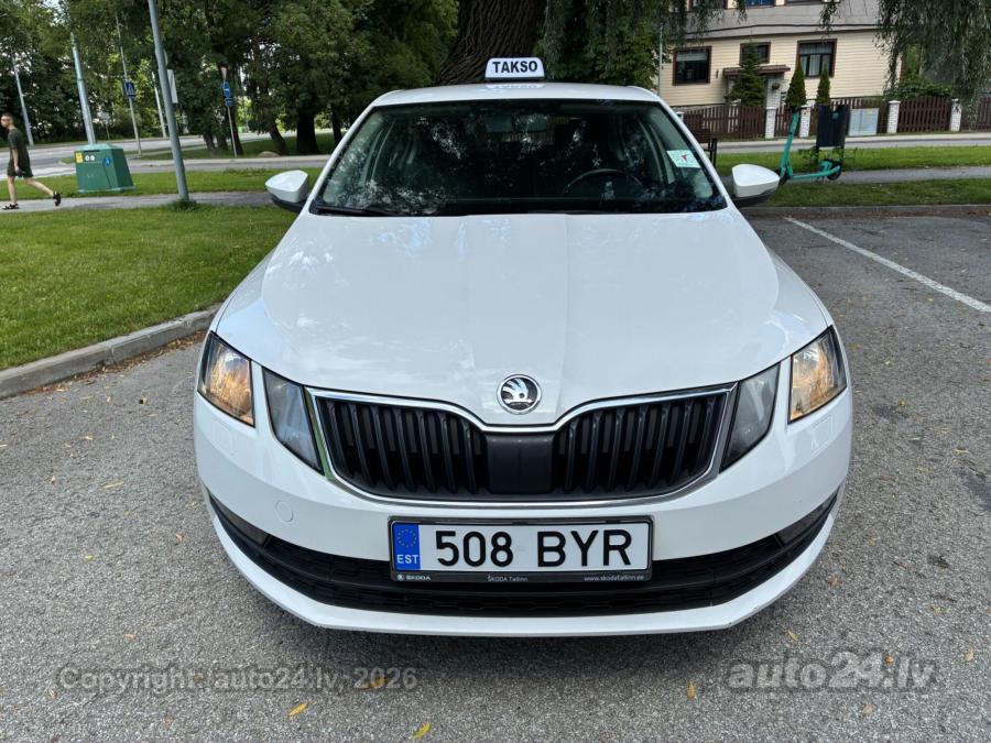 White Skoda Octavia 2018 in Tallinn, with an engine capacity of 1.00 L and mileage of 338 thousand km for 4490 €, photo 4 on AUTOMOTO.COM.LV