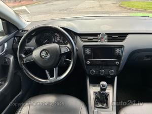 White Skoda Octavia 2018 in Tallinn, with an engine capacity of 1.00 L and mileage of 338 thousand km for 4490 €, photo 8 on AUTOMOTO.COM.LV