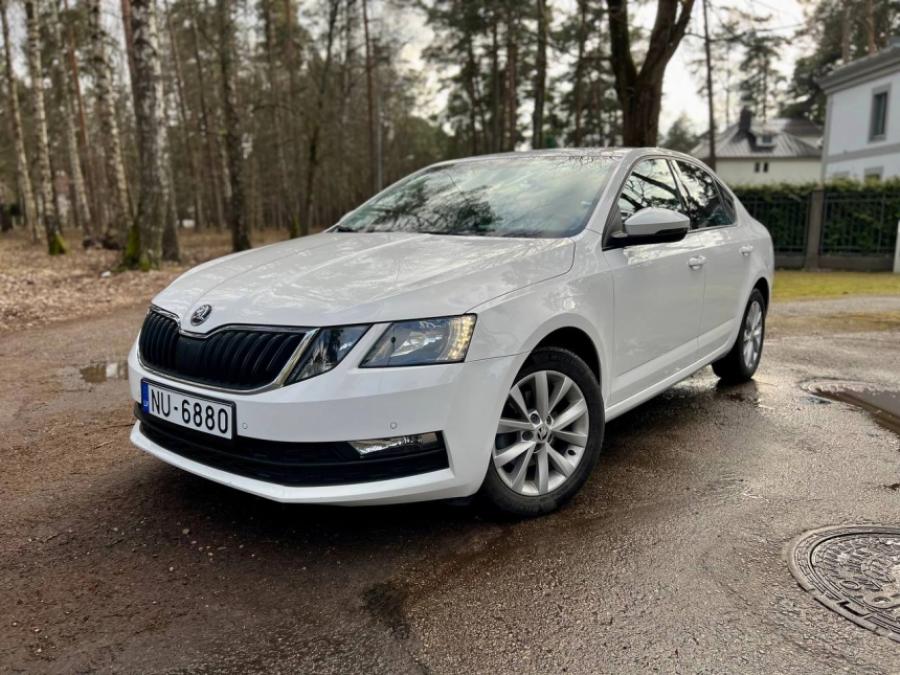 Белый Шкода Октавия 2018 в Рига, объемом двигателя 1.60 л и пробегом 136 тыс. км за 9950 €, фото 3 на AUTOMOTO.COM.LV