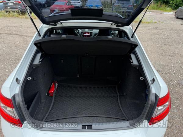 White Skoda Octavia 2018 in Tallinn, with an engine capacity of 2.00 L and mileage of 106 thousand km for 19900 €, photo 8 on AUTOMOTO.COM.LV