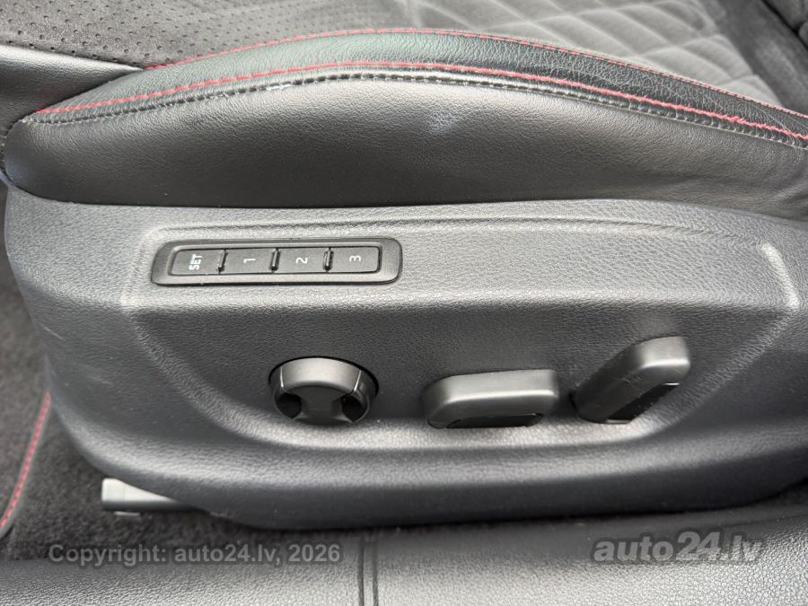 Белый Шкода Октавия 2018 в Таллин, объемом двигателя 2.00 л и пробегом 106 тыс. км за 19900 €, фото 14 на AUTOMOTO.COM.LV