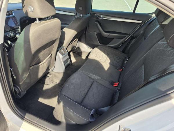Balts Skoda Octavia 2018 Tauragė, ar dzinēja tilpumu 1.60 L un nobraukumu 260 tūkst. km par 6900 €, foto 6 vietnē AUTOMOTO.COM.LV