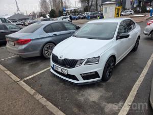 White Skoda Octavia 2018 in Riga, with an engine capacity of 2.00 L and mileage of 270 thousand km for 12000 €, photo 3 on AUTOMOTO.COM.LV