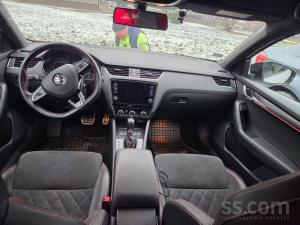 White Skoda Octavia 2018 in Riga, with an engine capacity of 2.00 L and mileage of 270 thousand km for 12000 €, photo 6 on AUTOMOTO.COM.LV