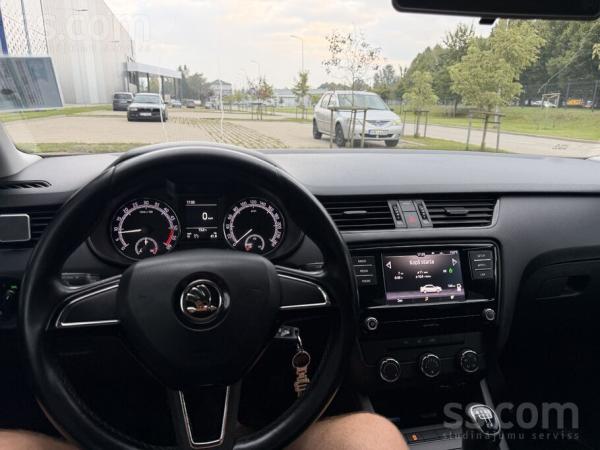 White Skoda Octavia 2018 in Riga, with an engine capacity of 1.60 L and mileage of 270 thousand km for 8600 €, photo 11 on AUTOMOTO.COM.LV