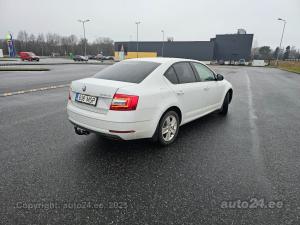 White Skoda Octavia 2019 in Tallinn, with an engine capacity of 1.00 L and mileage of 82 thousand km for 8400 €, photo 2 on AUTOMOTO.COM.LV