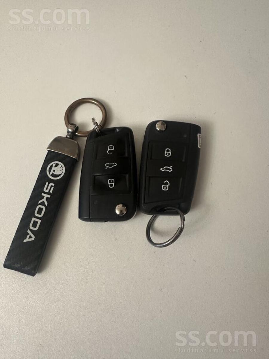 Balts Skoda Octavia 2019 Rīga, ar dzinēja tilpumu 1.60 L un nobraukumu 276 tūkst. km par 8800 €, foto 12 vietnē AUTOMOTO.COM.LV
