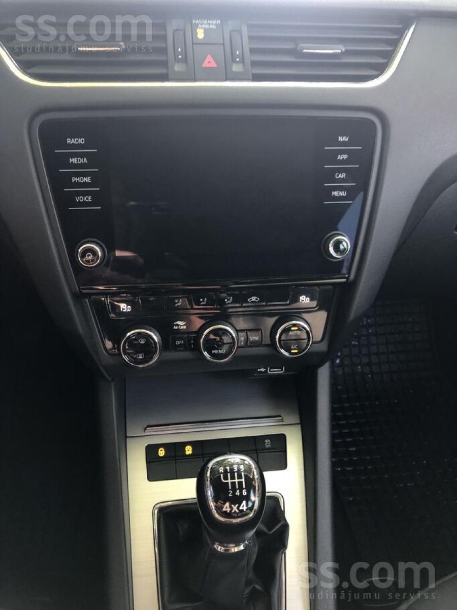 White Skoda Octavia 2019 in Riga, with an engine capacity of 1.60 L and mileage of 211 thousand km for 8700 €, photo 11 on AUTOMOTO.COM.LV