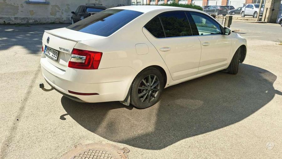 Balts Skoda Octavia 2019 Kauņa, ar dzinēja tilpumu 1.50 L un nobraukumu 216 tūkst. km par 6500 €, foto 6 vietnē AUTOMOTO.COM.LV