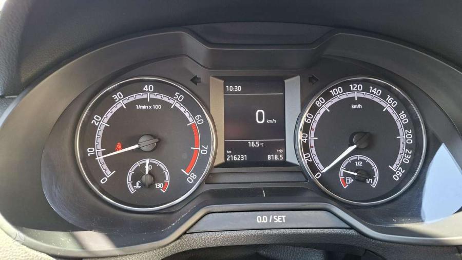 Balts Skoda Octavia 2019 Kauņa, ar dzinēja tilpumu 1.50 L un nobraukumu 216 tūkst. km par 6500 €, foto 12 vietnē AUTOMOTO.COM.LV