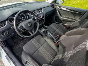 Balts Skoda Octavia 2019 Širvintos, ar dzinēja tilpumu 1.60 L un nobraukumu 194 tūkst. km par 9800 €, foto 22 vietnē AUTOMOTO.COM.LV