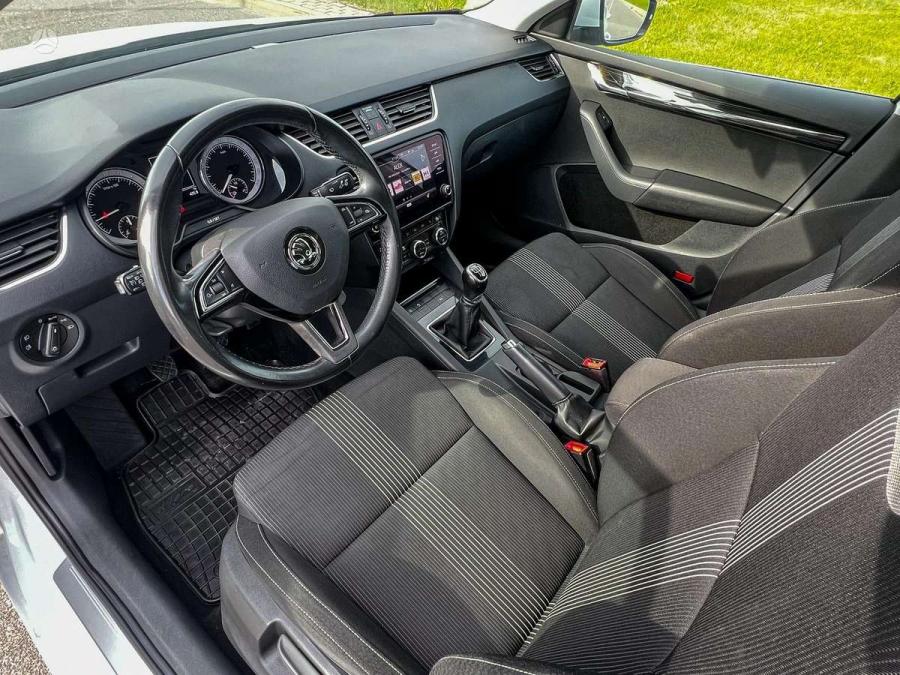 Balts Skoda Octavia 2019 Širvintos, ar dzinēja tilpumu 1.60 L un nobraukumu 194 tūkst. km par 9800 €, foto 22 vietnē AUTOMOTO.COM.LV