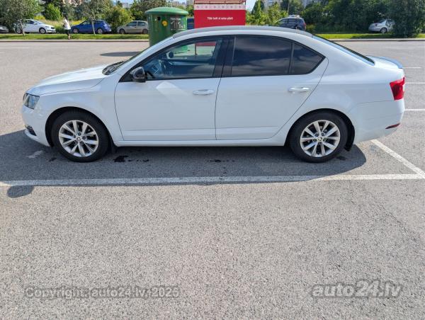 White Skoda Octavia 2020 in Tallinn, with an engine capacity of 1.50 L and mileage of 84 thousand km for 13500 €, photo 4 on AUTOMOTO.COM.LV