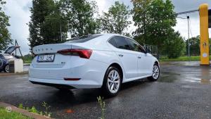 White Skoda Octavia 2020 in Narva, with an engine capacity of 1.50 L and mileage of 108 thousand km for 14444 €, photo  on AUTOMOTO.COM.LV