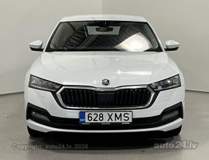 White Skoda Octavia 2020 in Tallinn, with an engine capacity of 2.00 L and mileage of 162 thousand km for 15900 €, photo 18 on AUTOMOTO.COM.LV