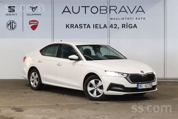White Skoda Octavia 2021 in Riga, with an engine capacity of 2.00 L and mileage of 98 thousand km for 14800 €, photo 3 on AUTOMOTO.COM.LV