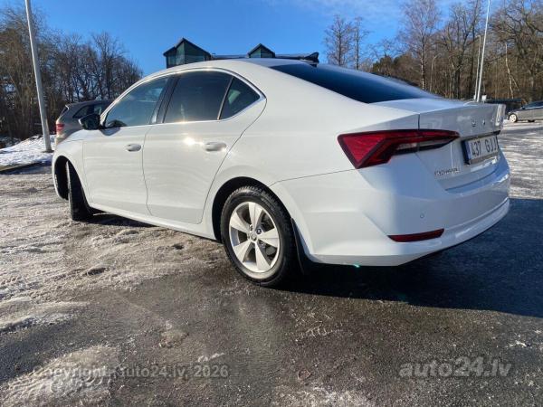 White Skoda Octavia 2021 in Tallinn, with an engine capacity of 1.00 L and mileage of 168 thousand km for 13999 €, photo 2 on AUTOMOTO.COM.LV