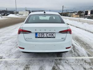 White Skoda Octavia 2021 in Tallinn, with an engine capacity of 1.00 L and mileage of 116 thousand km for 14990 €, photo 5 on AUTOMOTO.COM.LV