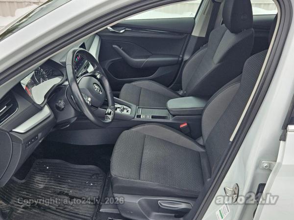Balts Skoda Octavia 2021 Tallina, ar dzinēja tilpumu 1.00 L un nobraukumu 116 tūkst. km par 14990 €, foto 8 vietnē AUTOMOTO.COM.LV