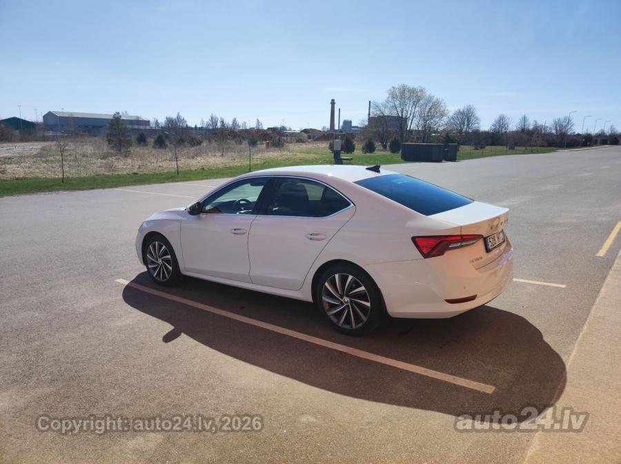 White Skoda Octavia 2021 in Kuressaare, with an engine capacity of 1.00 L and mileage of 37 thousand km for 17500 €, photo 6 on AUTOMOTO.COM.LV