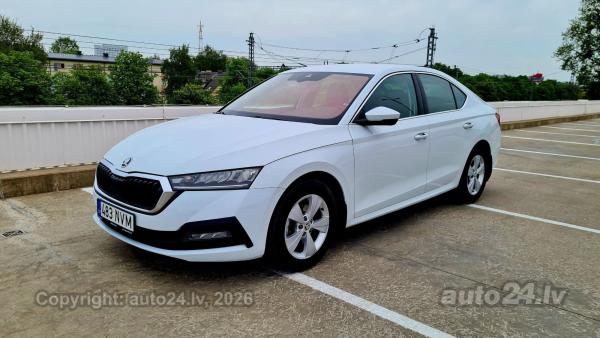 White Skoda Octavia 2021 in Tallinn, with an engine capacity of 1.00 L and mileage of 125 thousand km for 13990 €, photo 1 on AUTOMOTO.COM.LV
